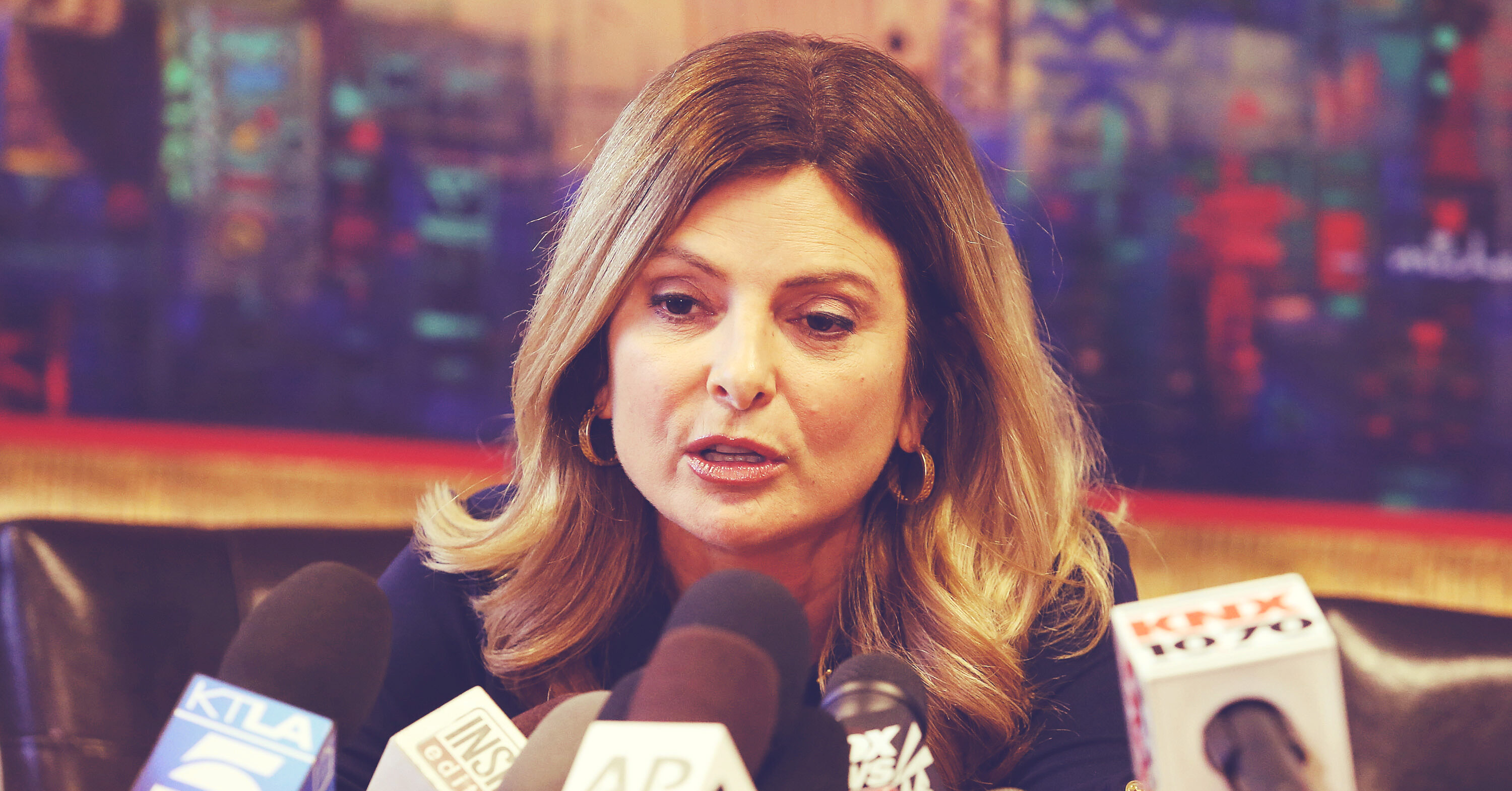 Why Did Lisa Bloom Do It? - The Ringer