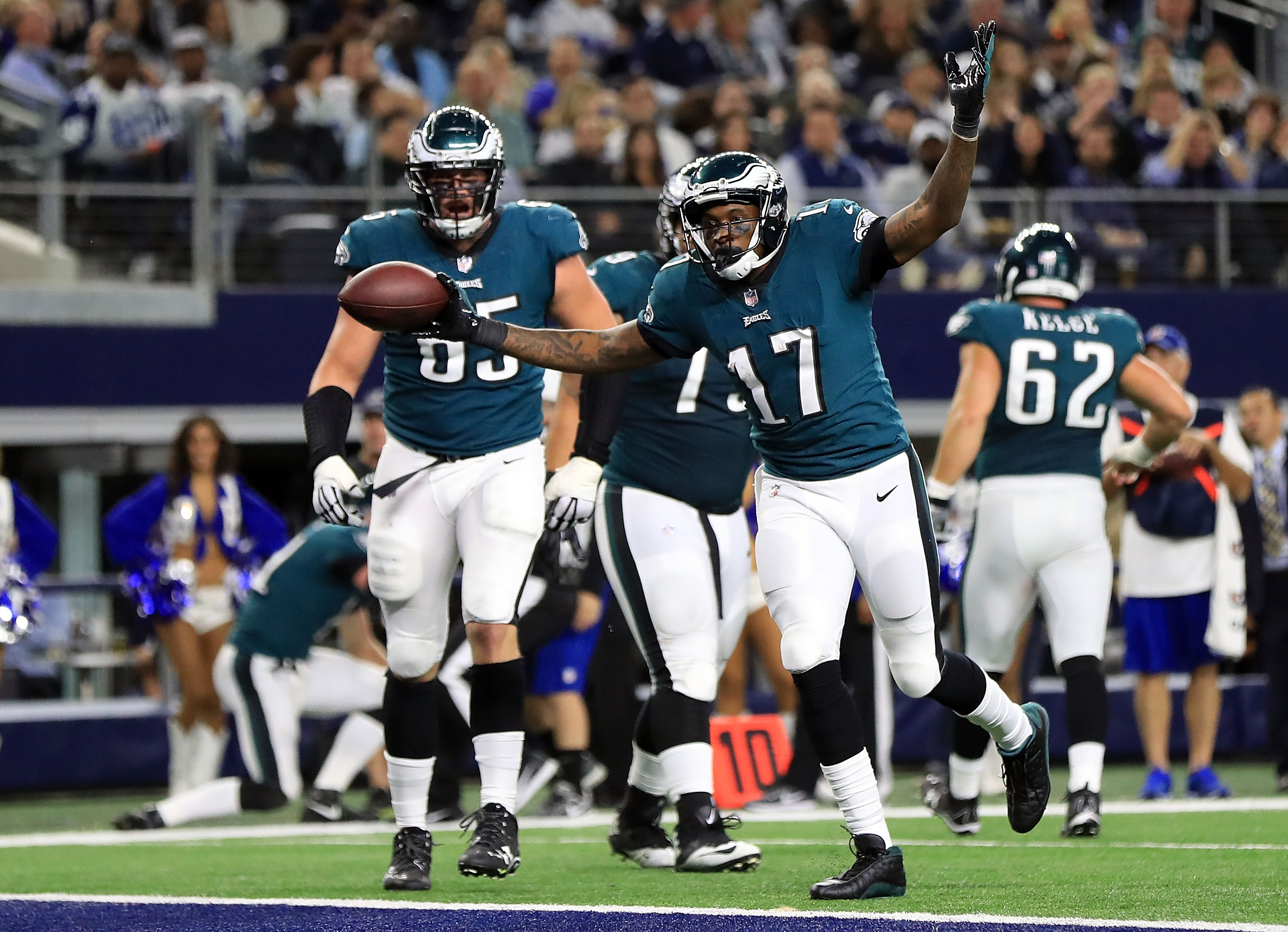 The Eagles Experimented With Two-Point Conversions Against Dallas - The ...