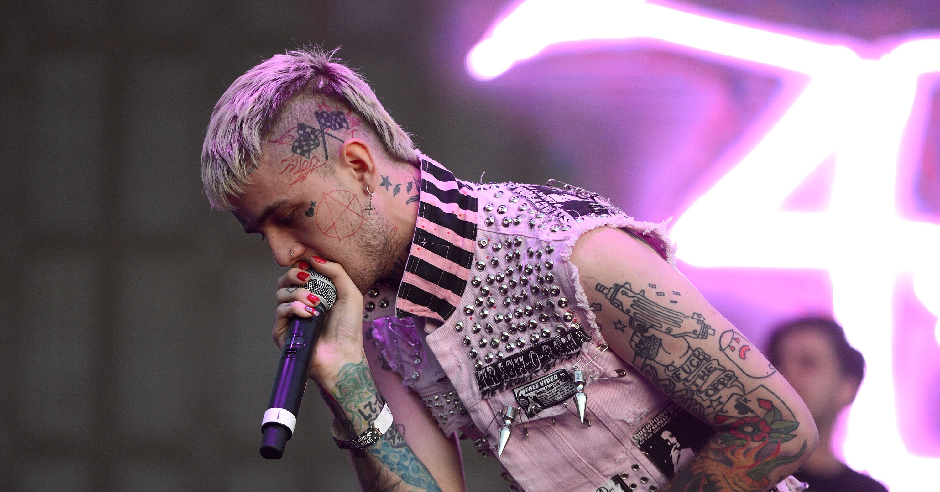Rapper Lil Peep Is Dead at 21 - The Ringer