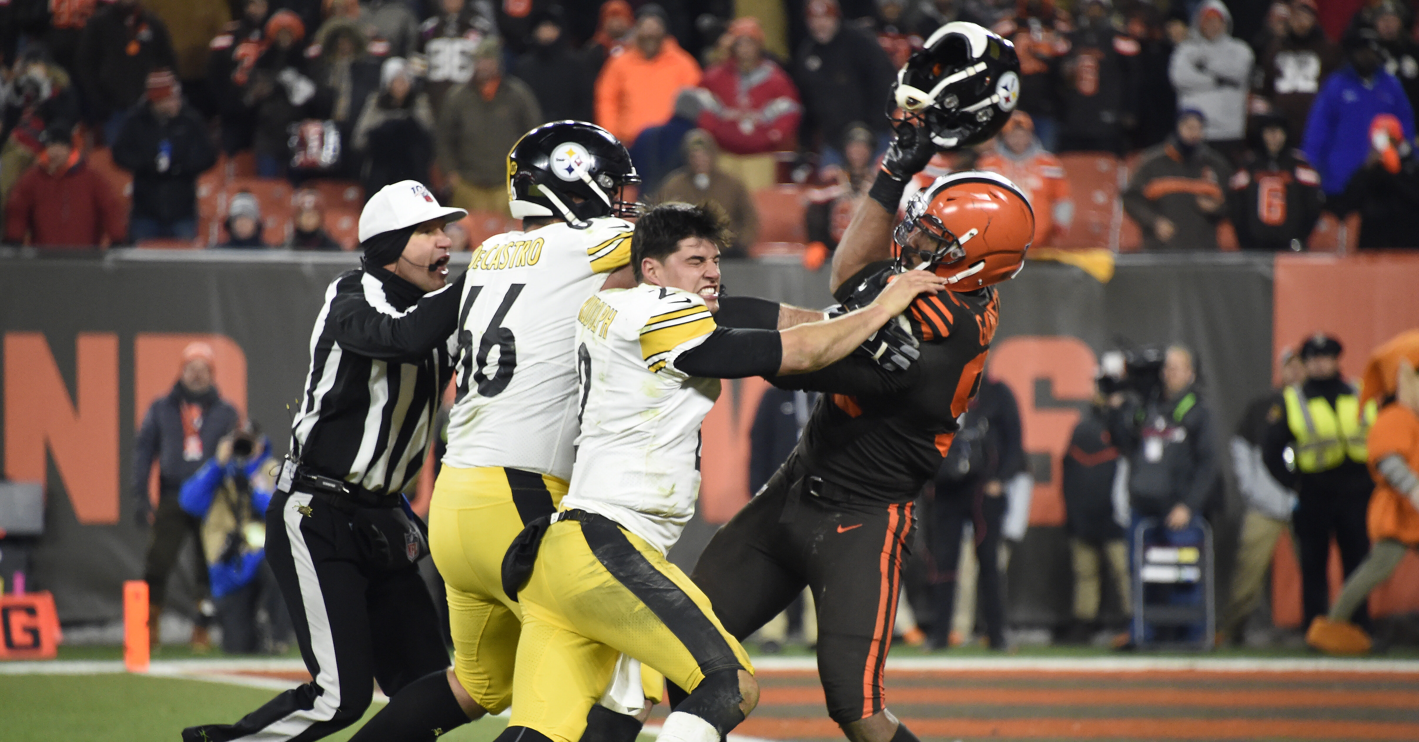 Myles Garrett Hits Mason Rudolph With a Helmet, Chaos Ensues - The Ringer