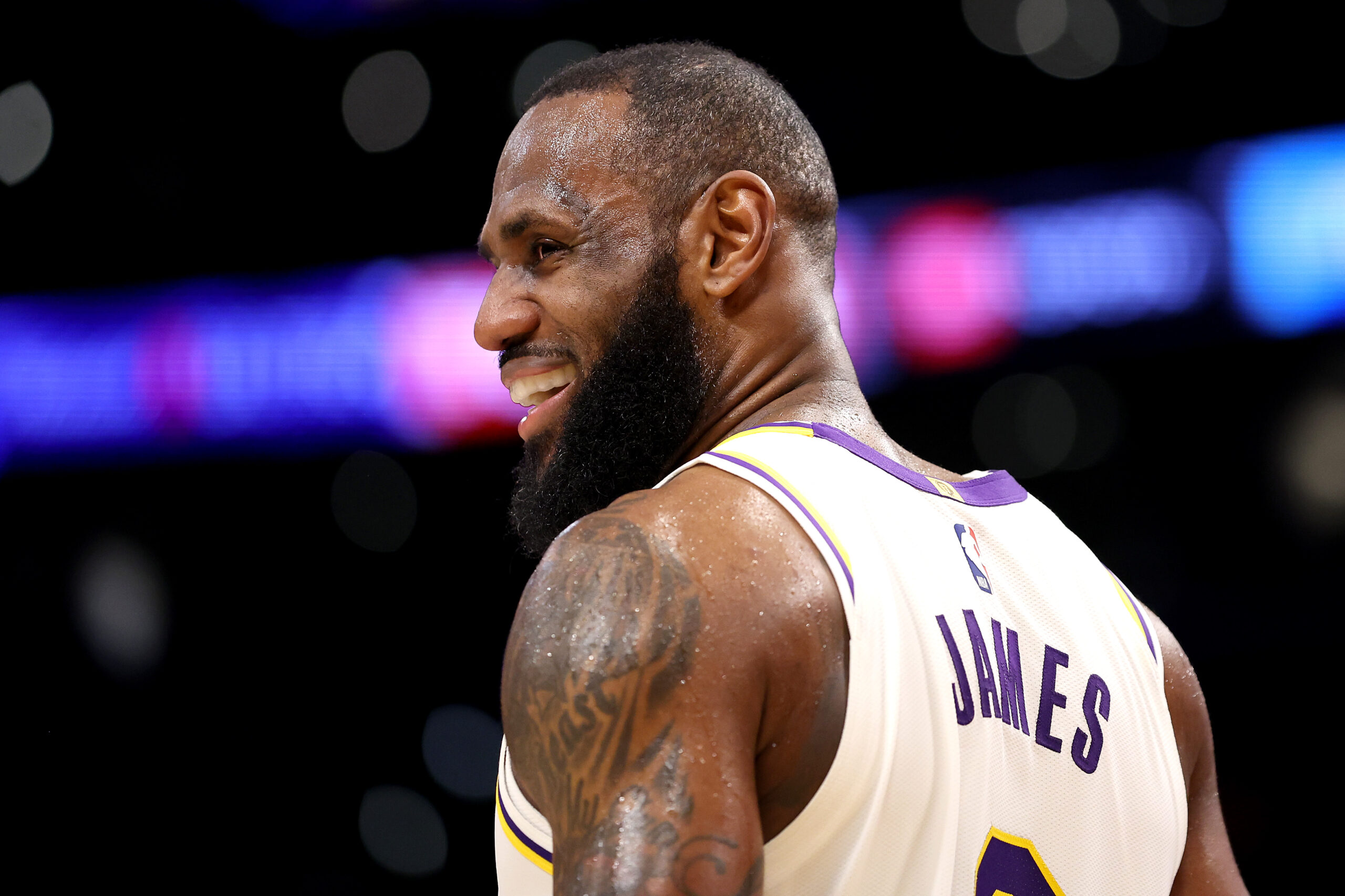 Pricing Review After Wild-Card Weekend, and the LeBron James Rookie ...