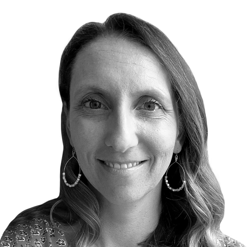 Lindsay Jones - The Ringer