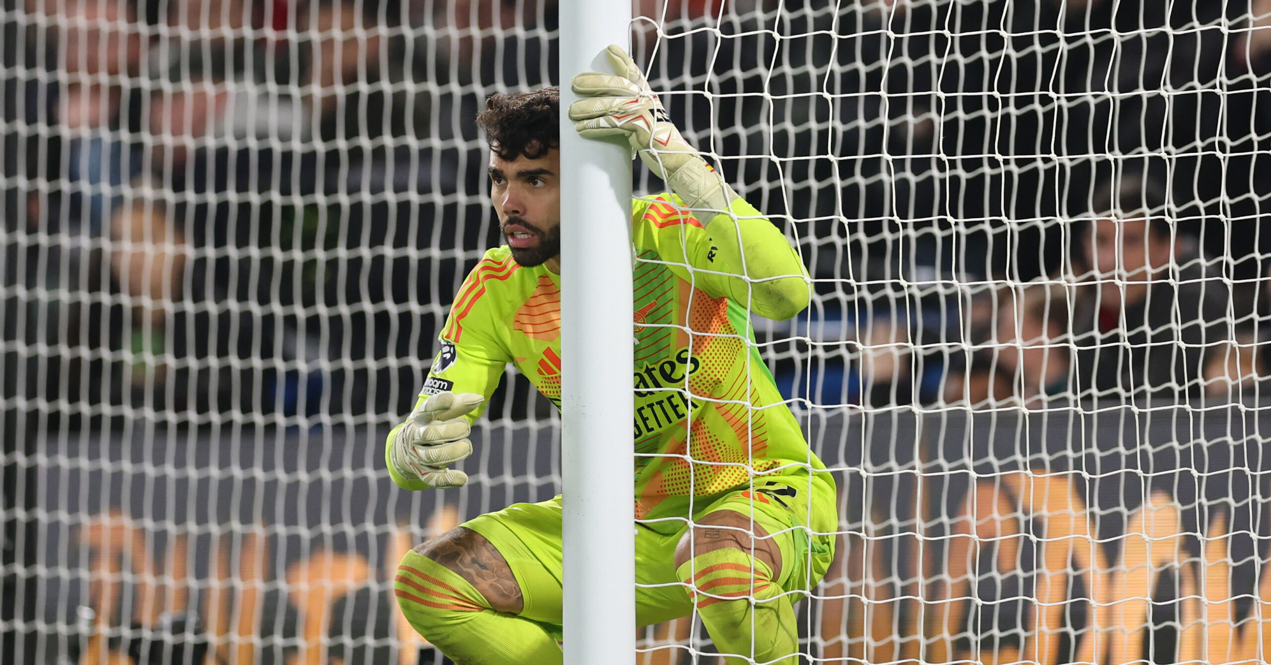 Chelsea and Arsenal Share the Points, Ruud Steadies the Old Trafford ...