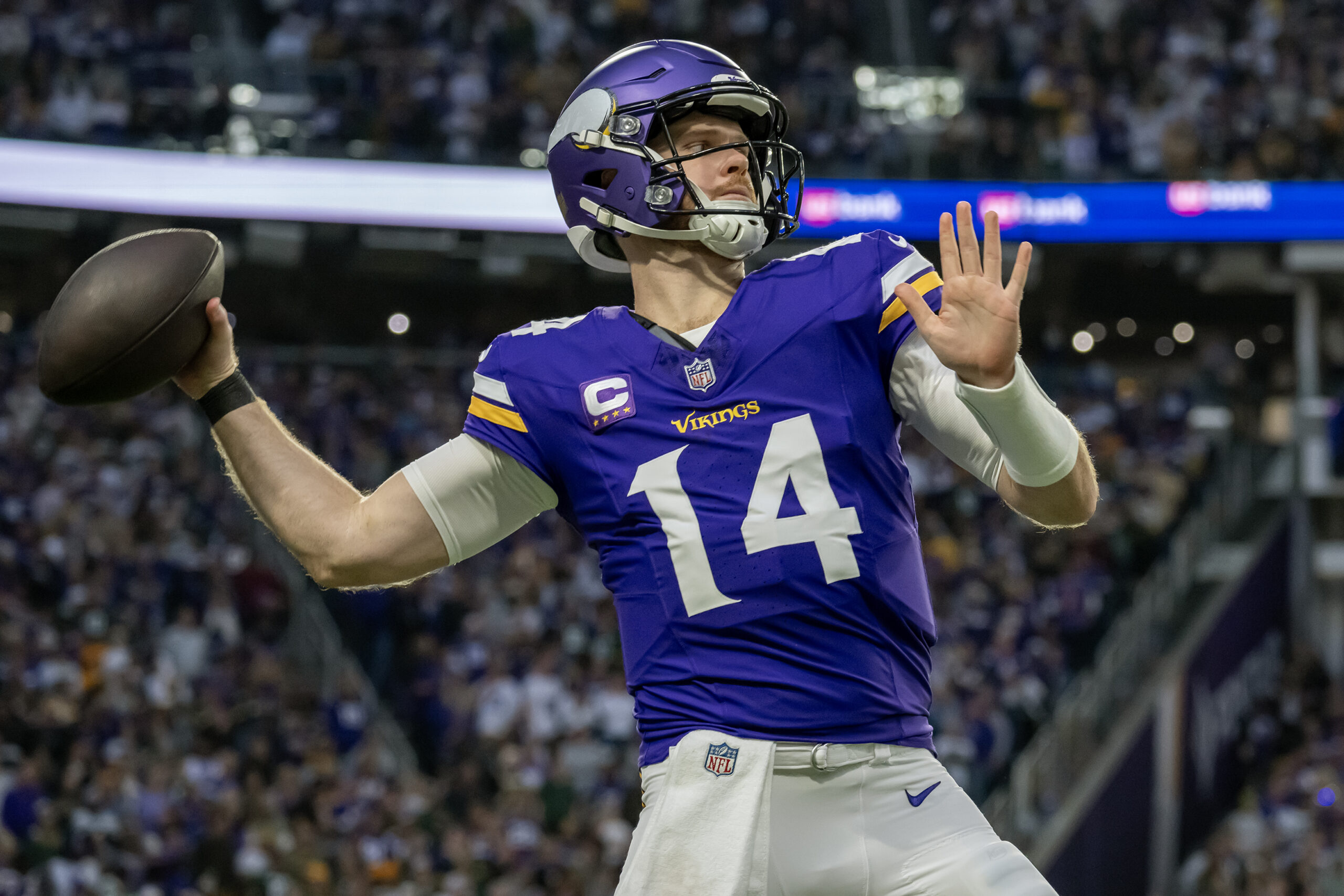 Vikings NFC Favorites? Will Oregon-Ohio State Winner Win It All? Plus ...