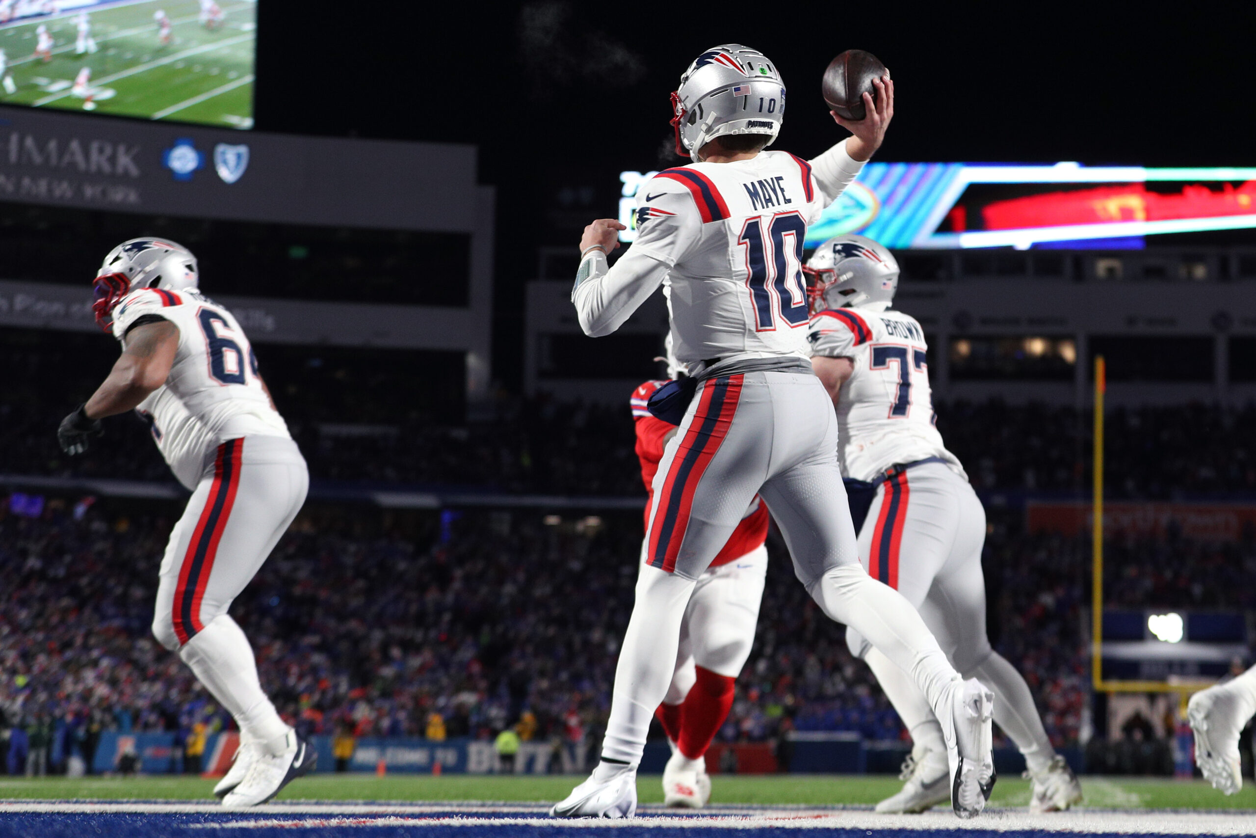 Pats Put Up a Fight In Buffalo With James White - The Ringer
