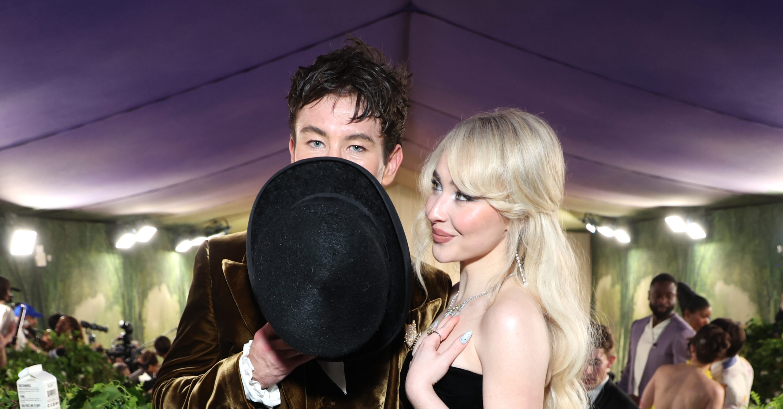 Barry Keoghan and Sabrina Carpenter Break Up, Jacob Elordi’s Beard, and ...