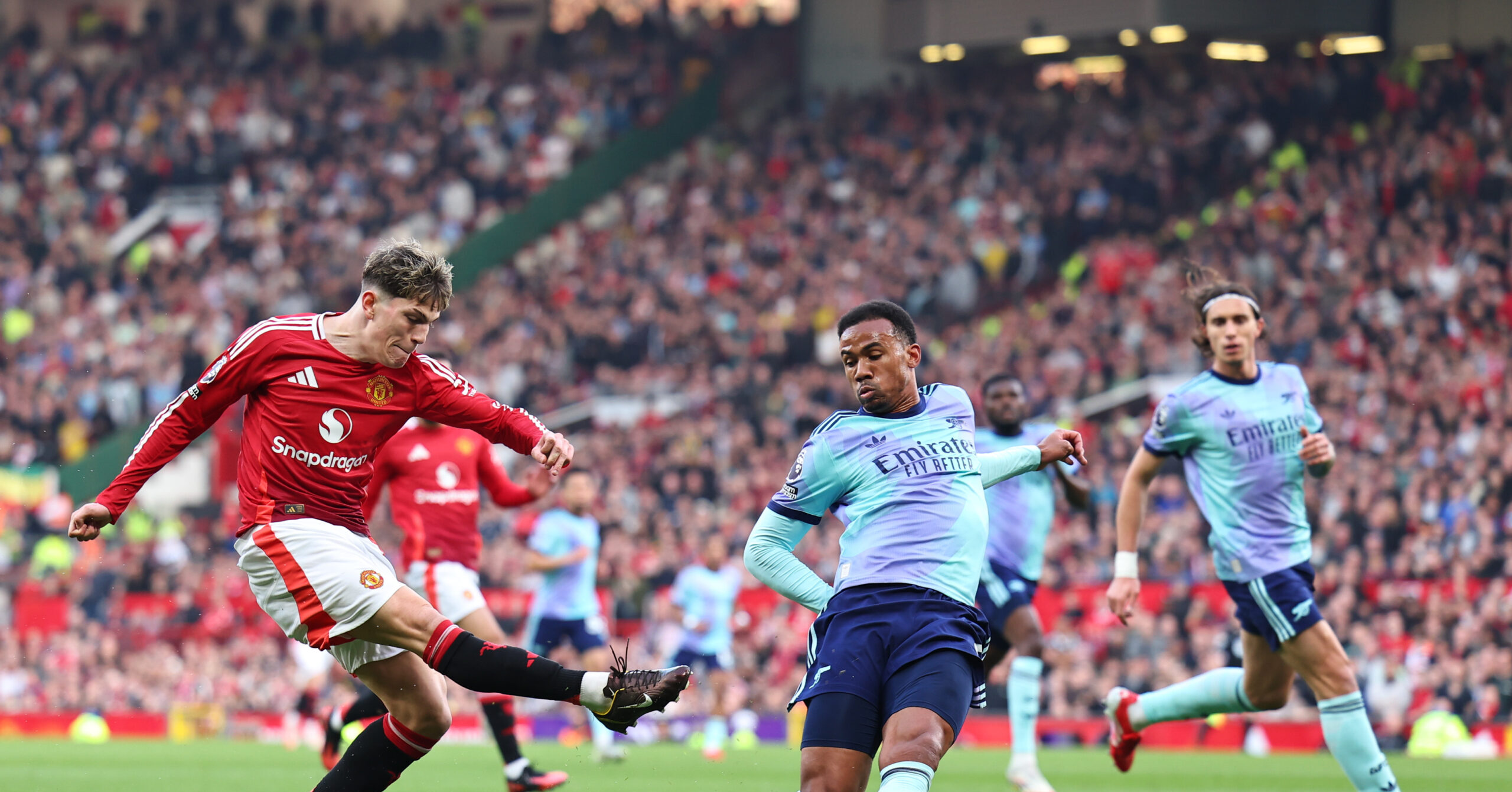 Arsenal’s Draw at Man U, the Prem’s Hottest Young Players, and the Race ...