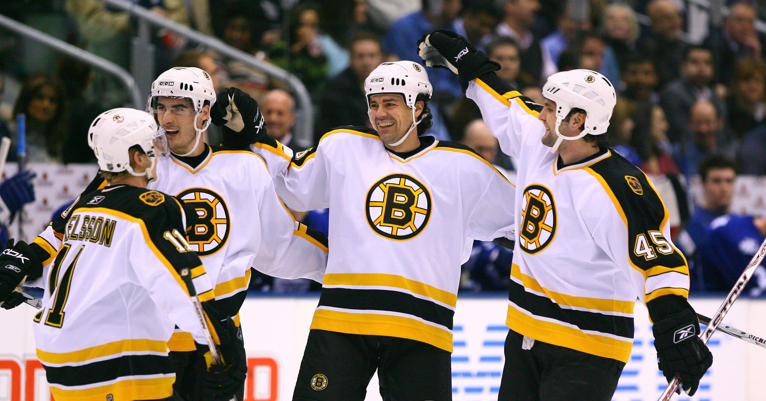 Previewing a Busy Offseason for the Bruins With Conor Ryan. Plus ...