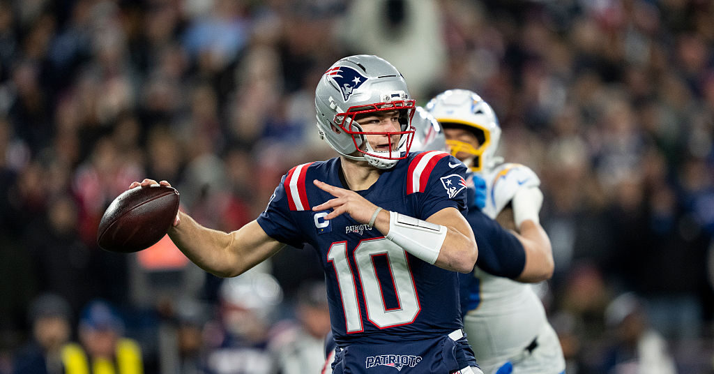 The Pats’ First Playoff Win of the Vrabel Era, With James White - The ...