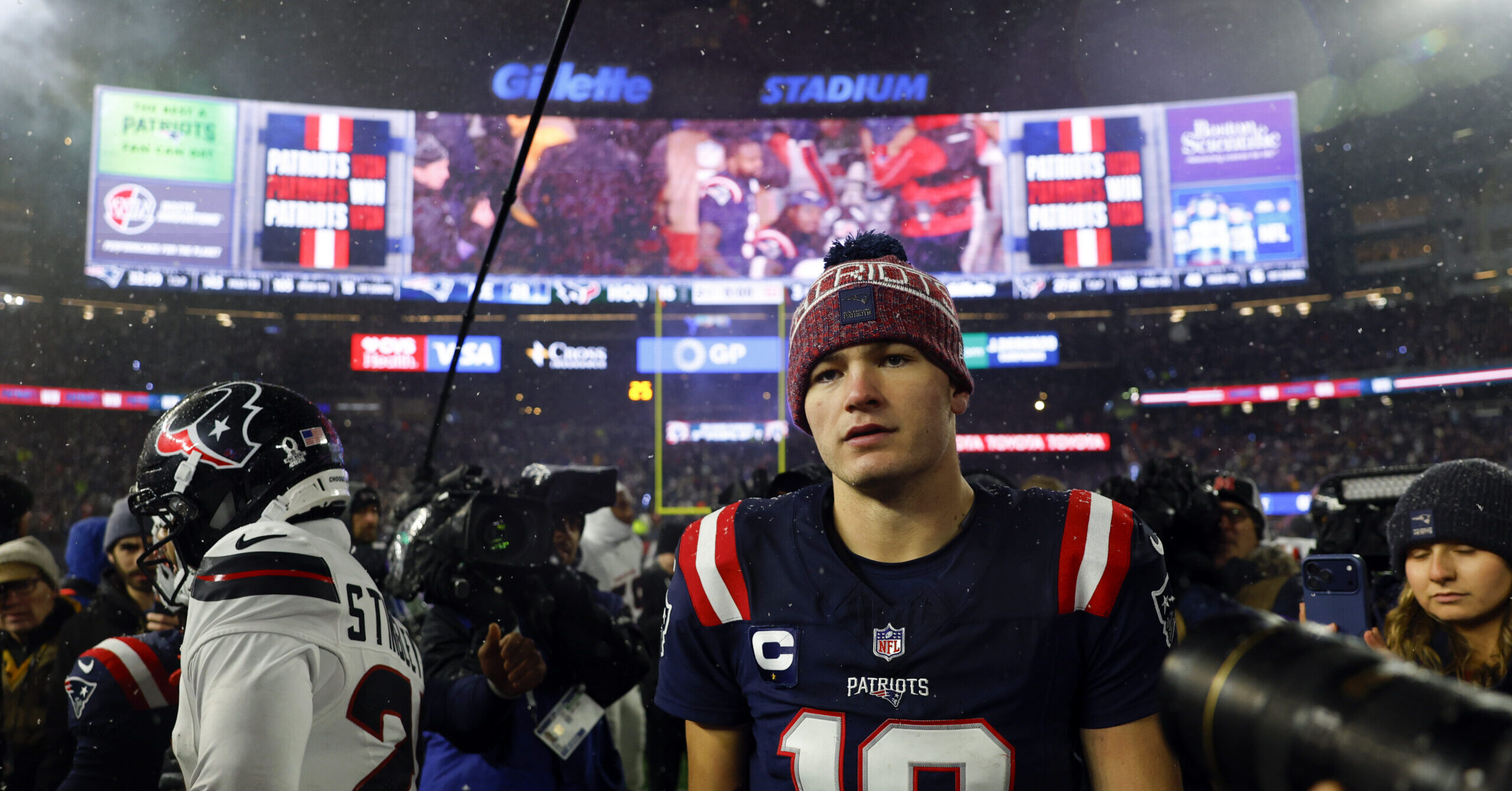 A Look Ahead Toward the AFC Championship With Steven Muench - The Ringer
